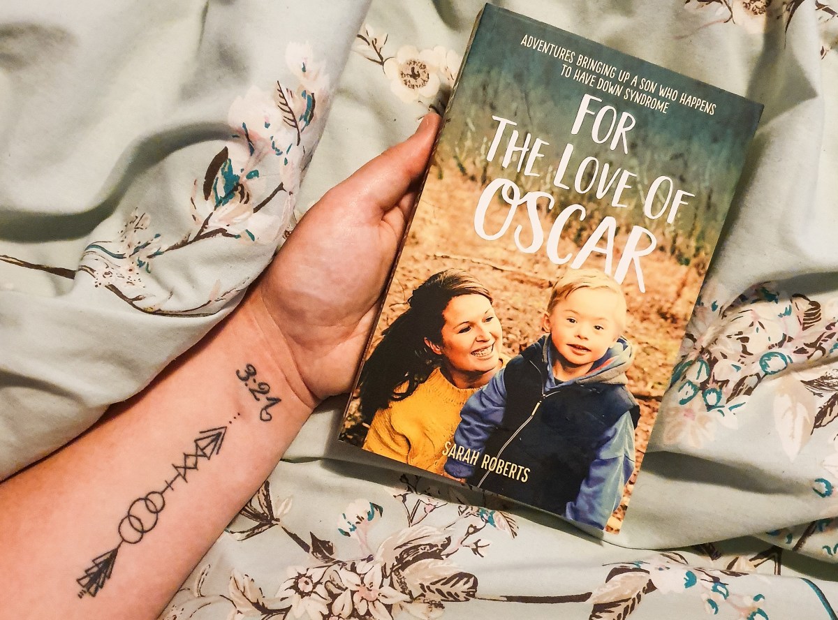 For the Love of Oscar – Sarah Roberts Book Review – The Coastal Mummy