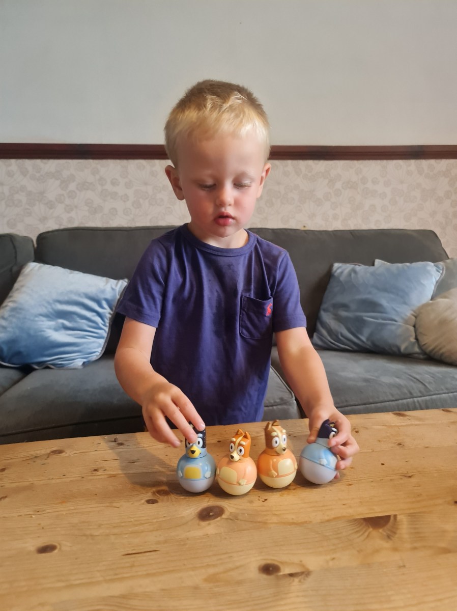 Weebles Wobble But Don’t Fall Down – Weebles Review! – The Coastal Mummy